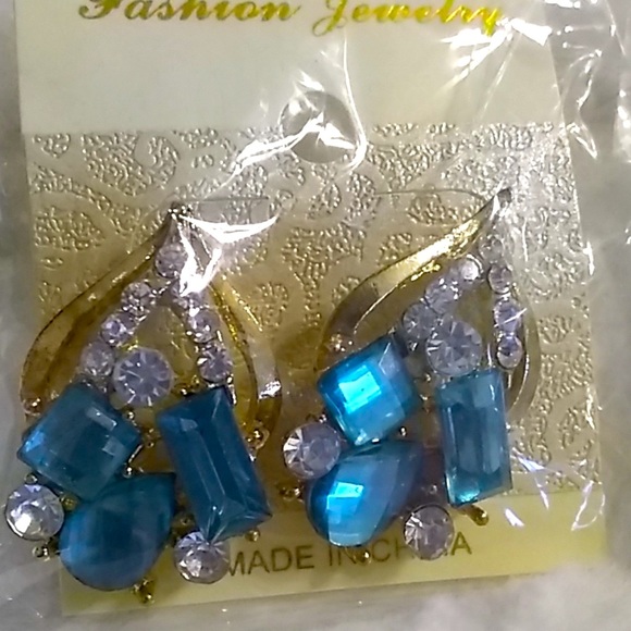 Fashion Jewelry | Jewelry | Free With 5 Teal Rhinestone Earrings | Poshmark